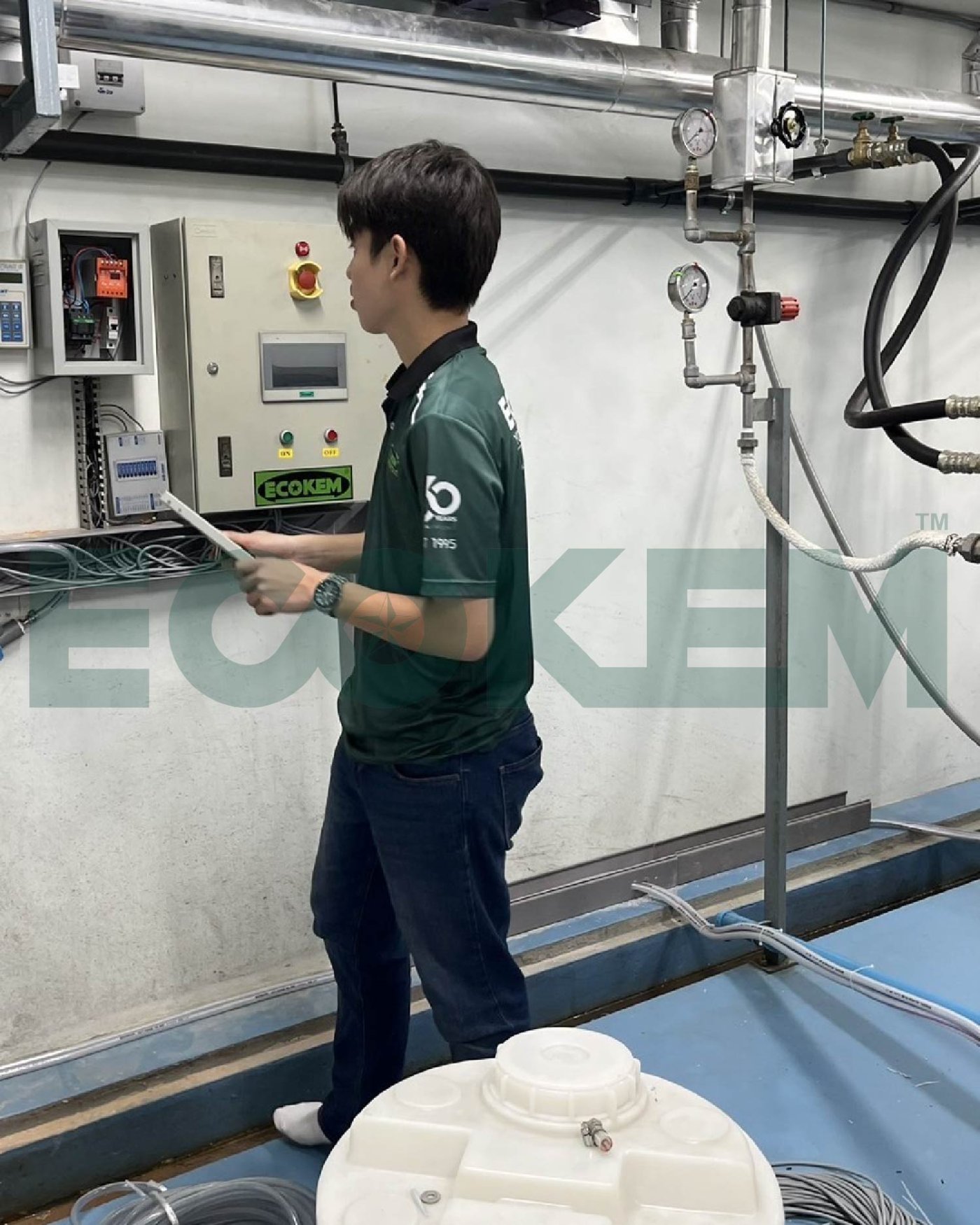 Automatic Laundry Chemical Dispensing System ﻿Installation