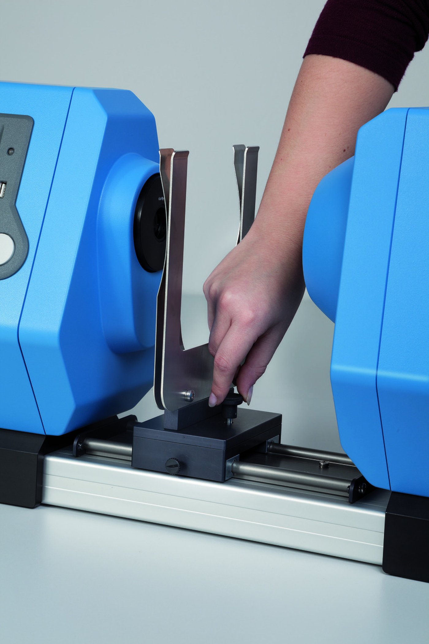 transparency-meter - ILAB Fluid Control is a distributor of high ...