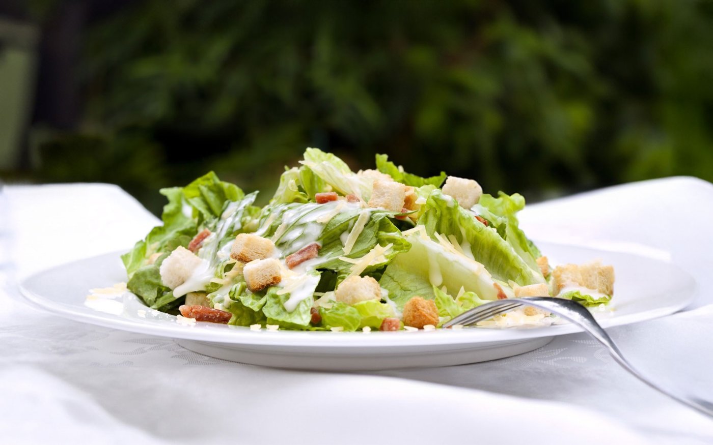 Caesar Salad: History of a World-Famous Salad | Rimping