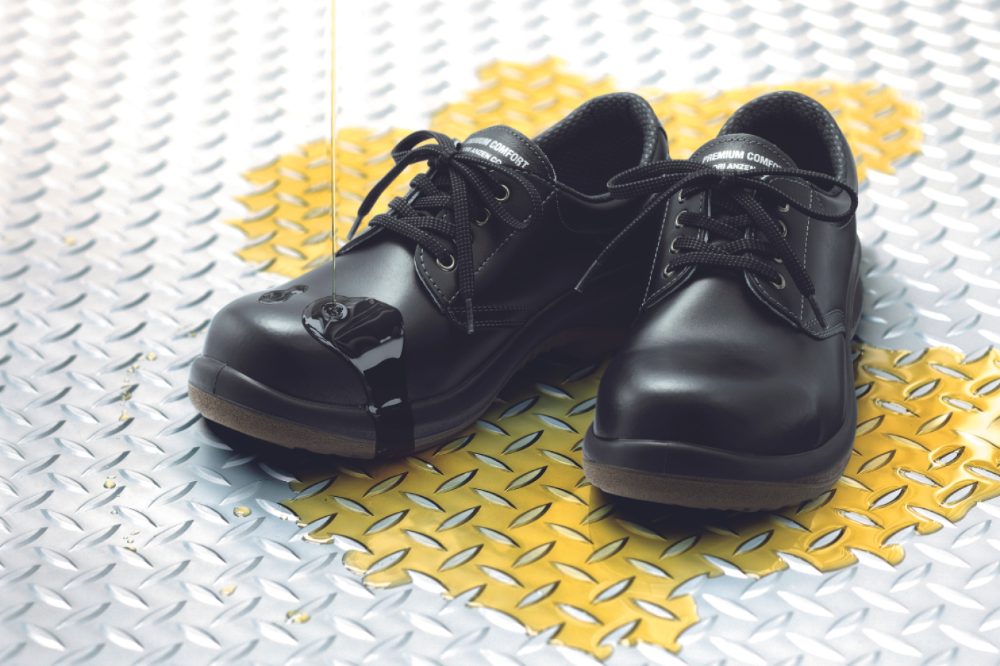 How to select Safety shoes??