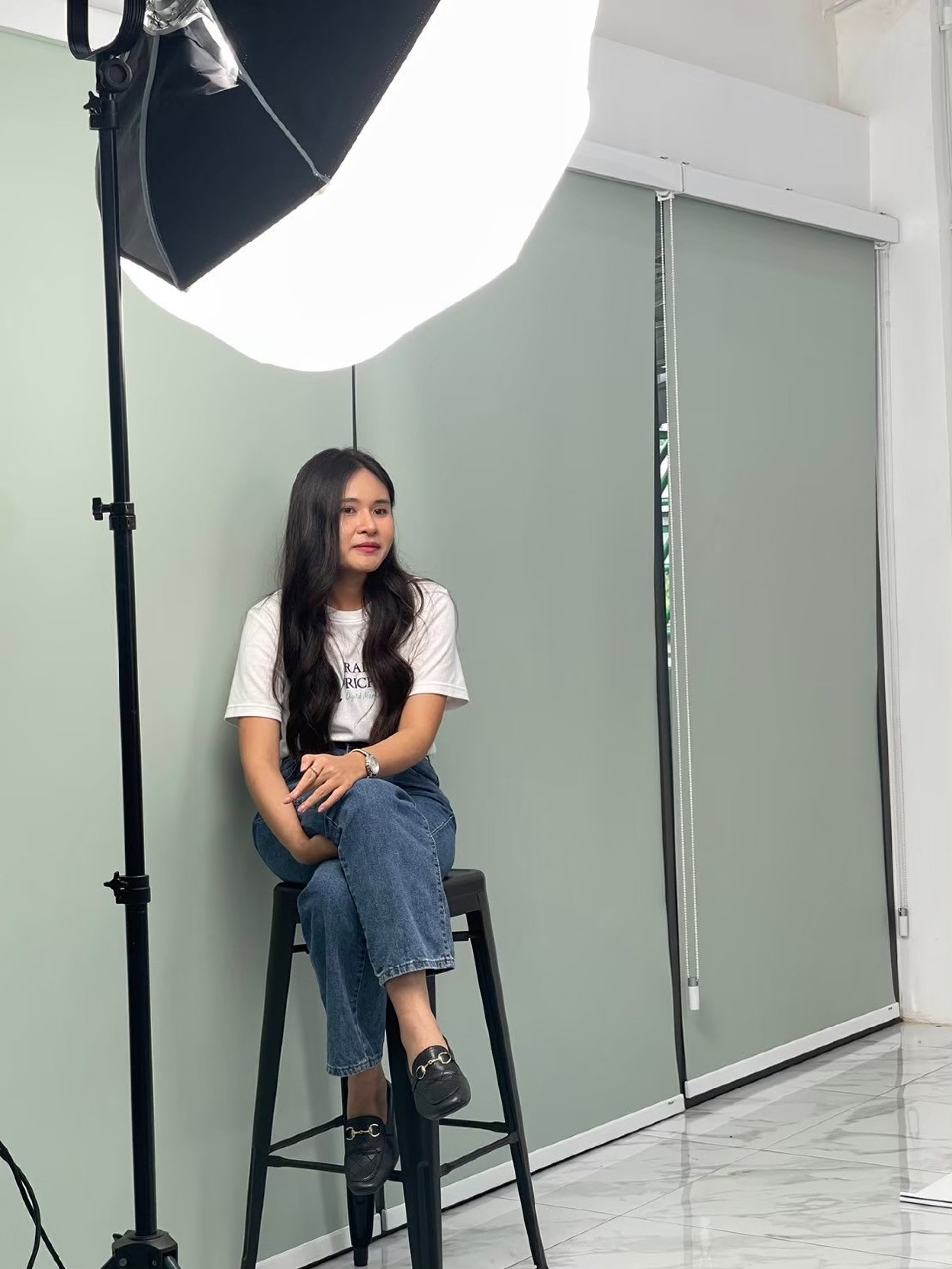 เบื้องหลังการเติมความเท่ด้วยถ่ายรูปโปรไฟล์ทีม