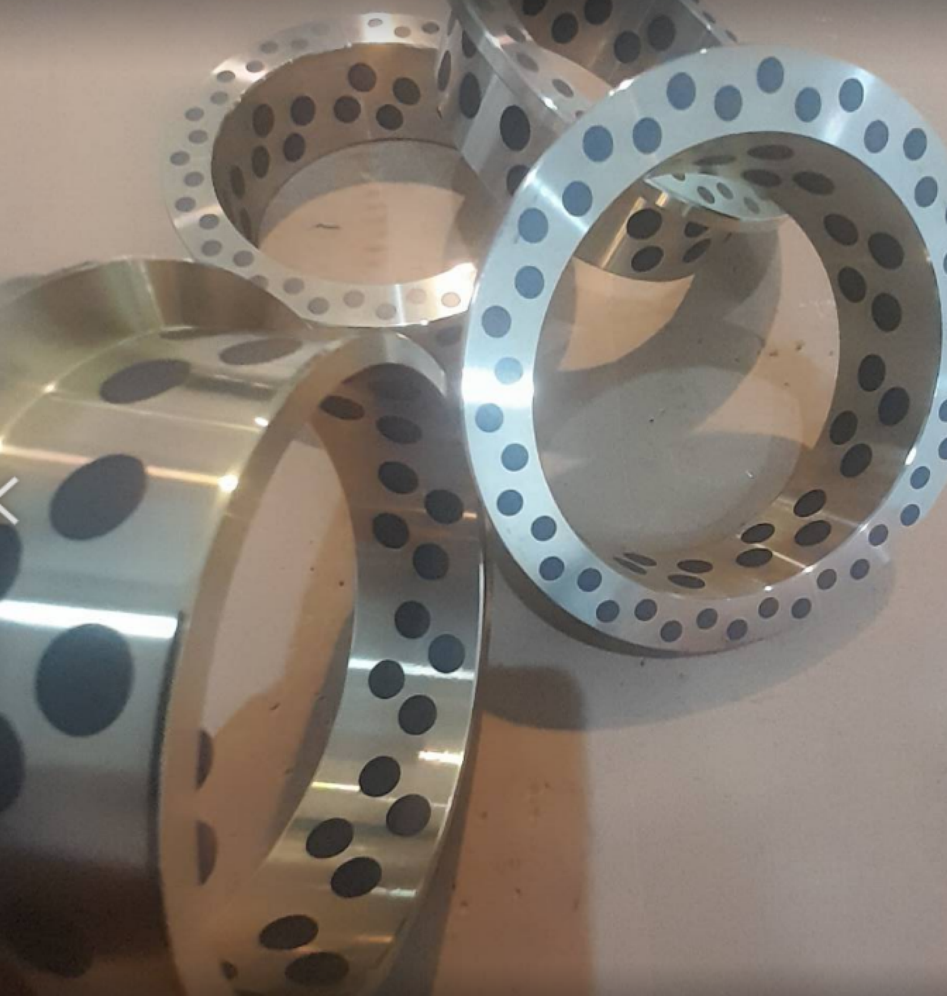 บูซทองเหลืองฝังกราไฟต์ Oiless bushing บูชไร้น้ำมัน บุช