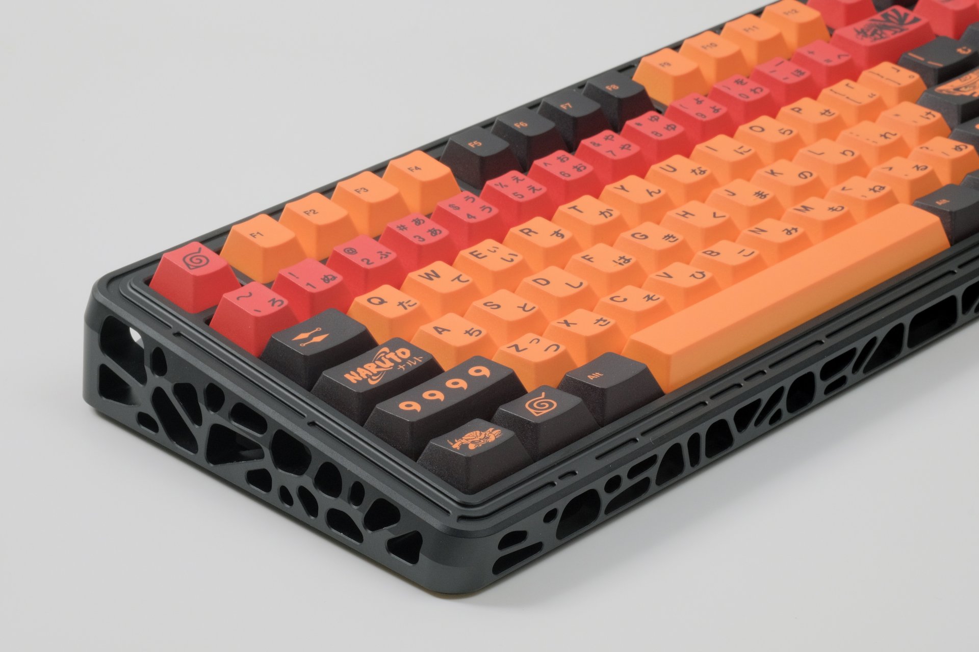 built | Wooting 80HE x Holy80 case