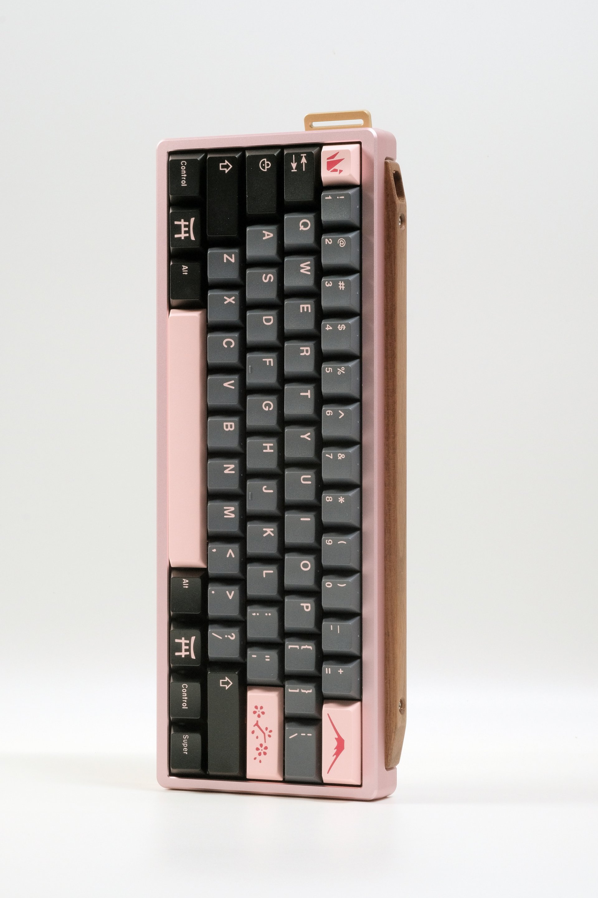 built | VENOM 60HE RGB