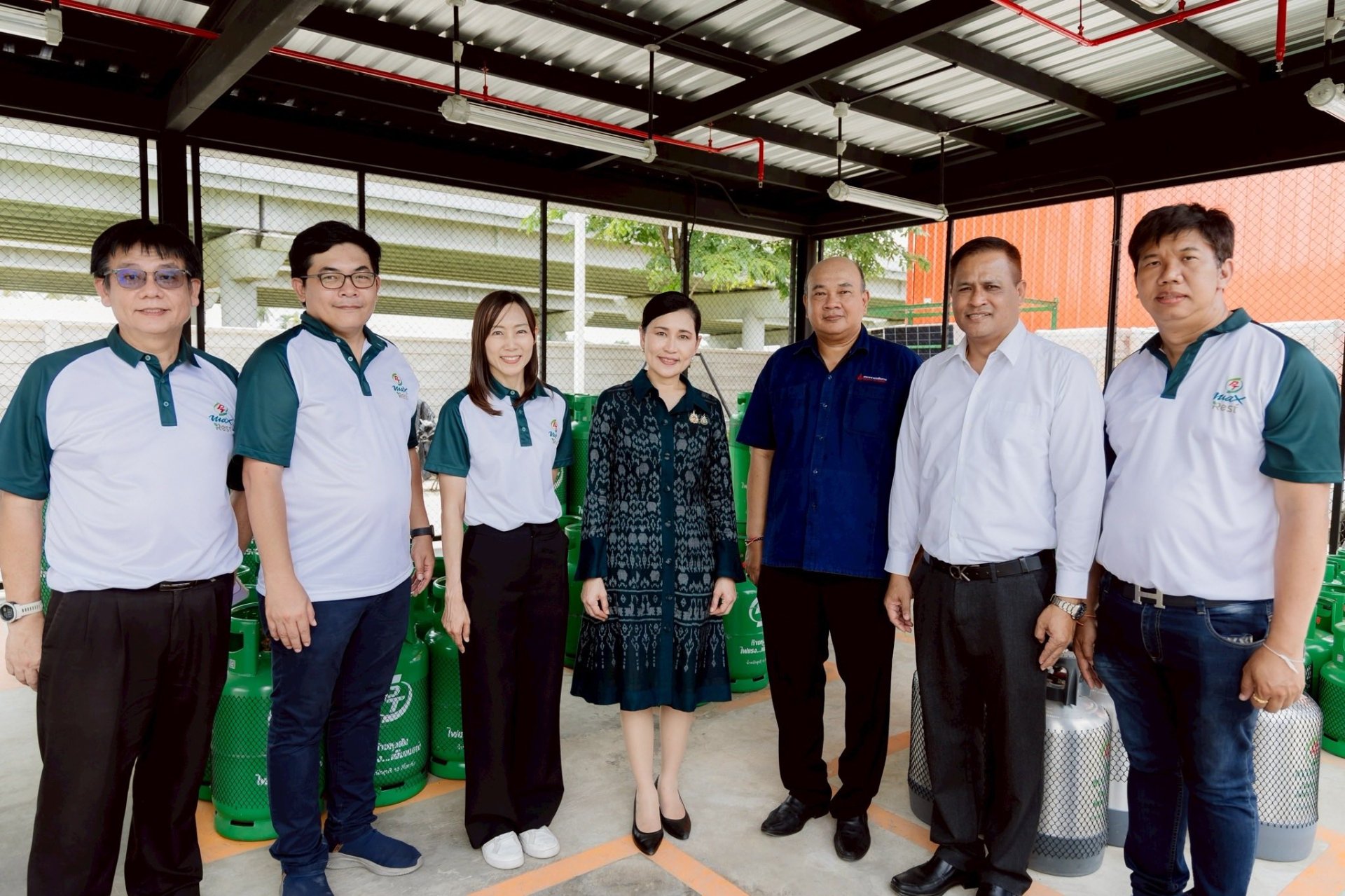 เปิดแล้ว “PT Max Rest นครชัยศรี 11” สถานีบริการน้ำมันพีทีและก๊าซ LPG ...