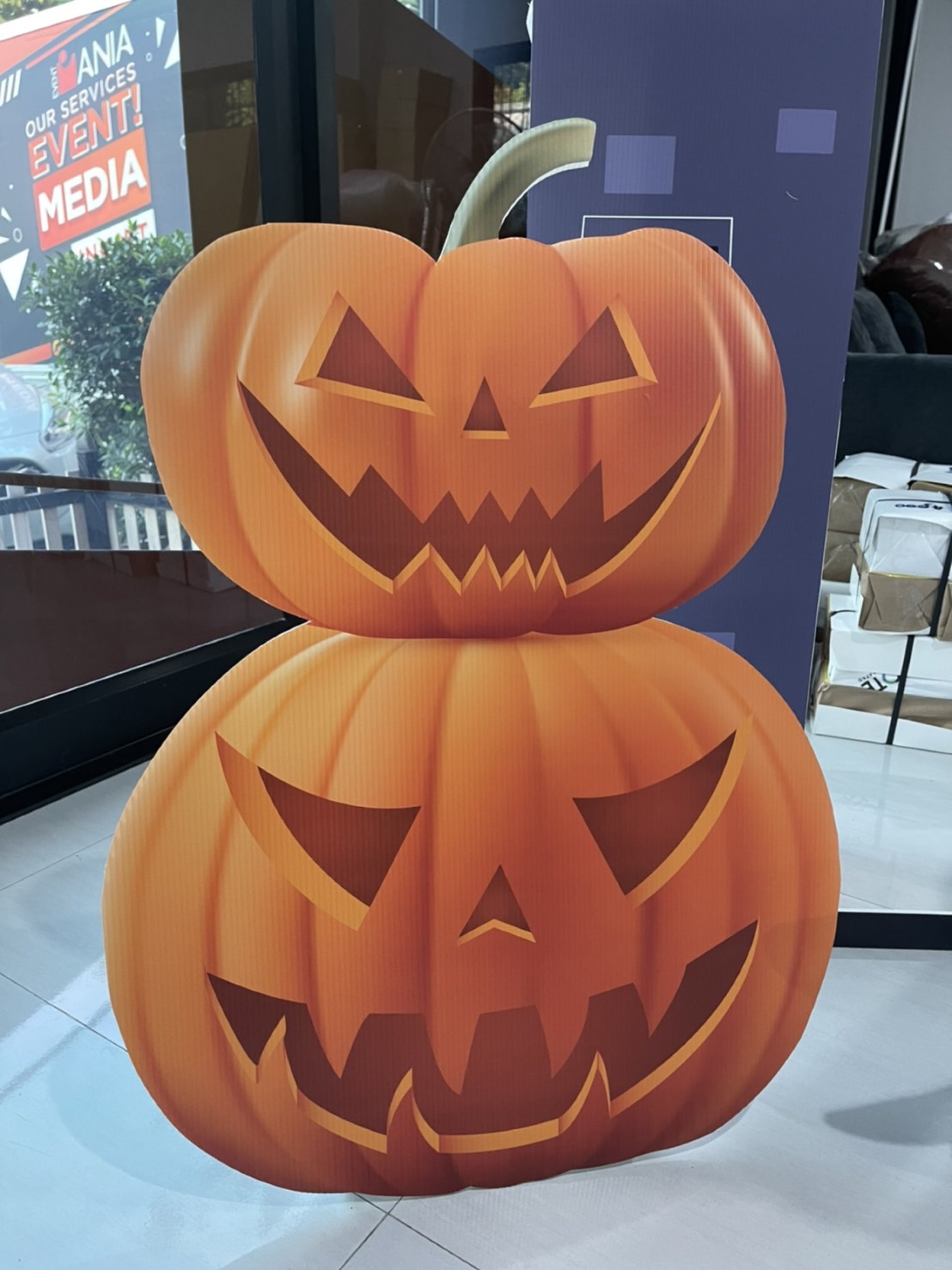 Standee - printmania.store