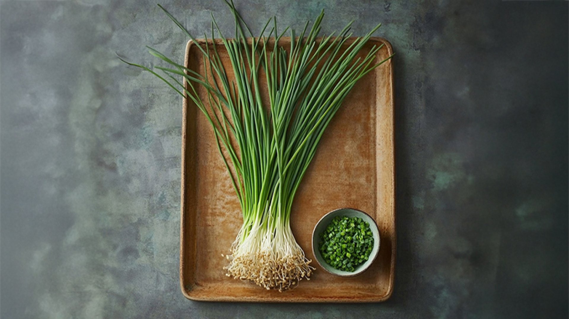 Discover Chives: History, Benefits & Culinary Uses