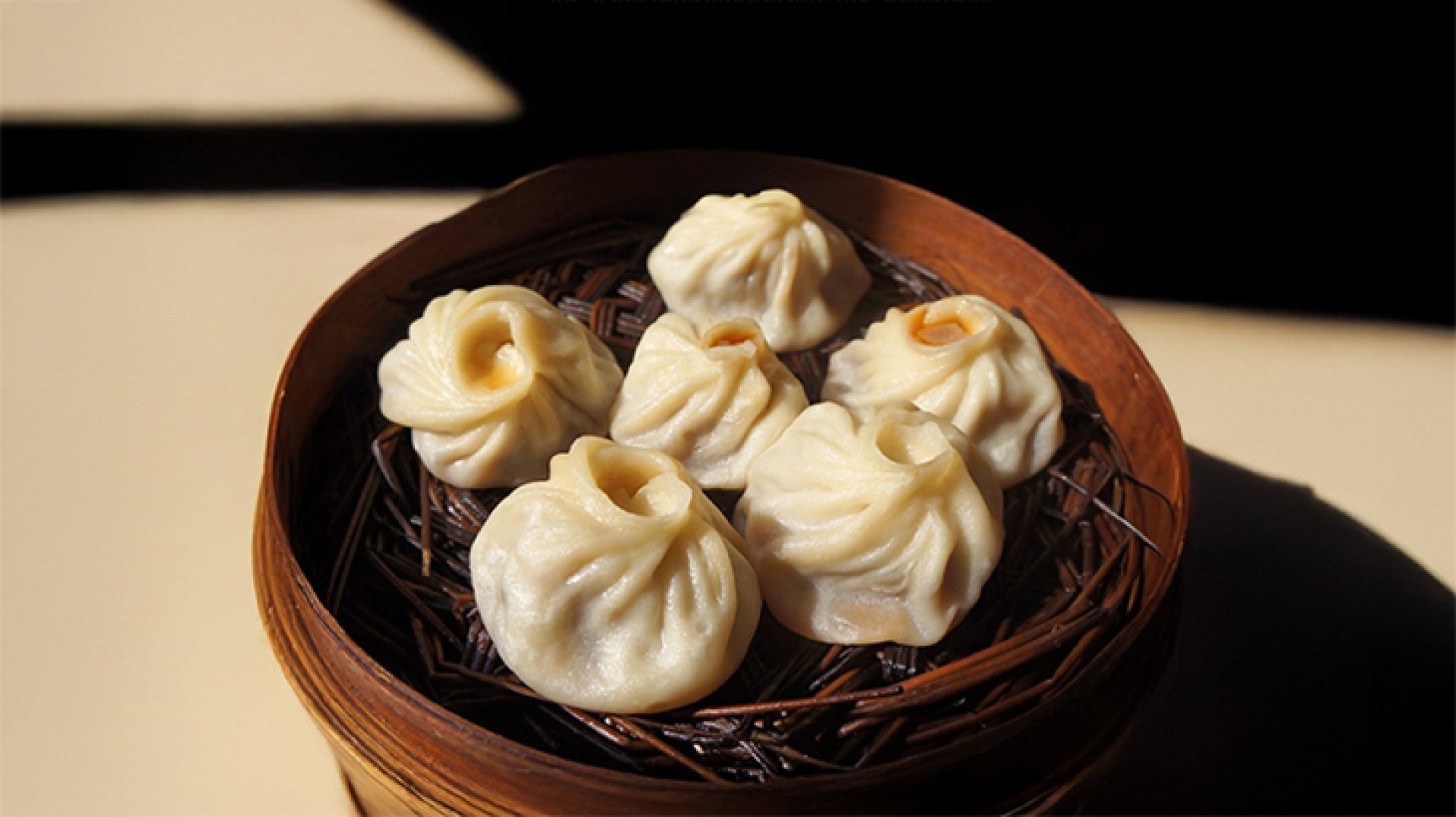 Tang Bao: Shanghai’s Iconic Soup-Filled Dumpling