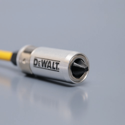 ชุดดอกไขควงพร้อมหัวแม่เหล็ก 5 ชิ้น DEWALT รุ่น DWA2SD110