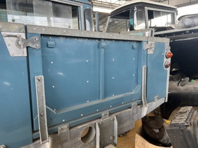 Land Rover Series 1-2-3 Parts Specialist