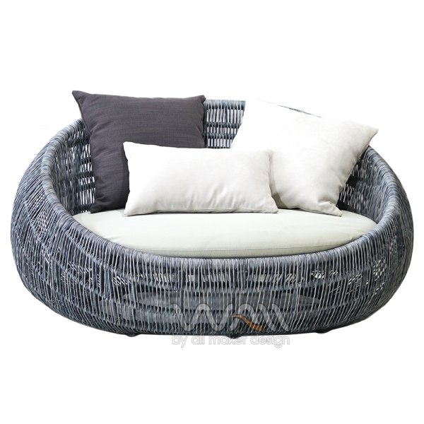 Rattan Daybed - allmakerdesign