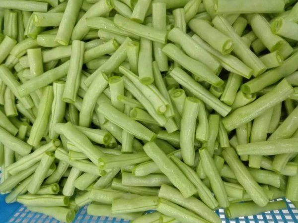 Long Beans Cut - freshlyfoods-thailand