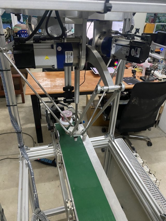 Codesys EPOWER PAC MC600 3 Axis CNC Robot Tracking Floor with Vision ...